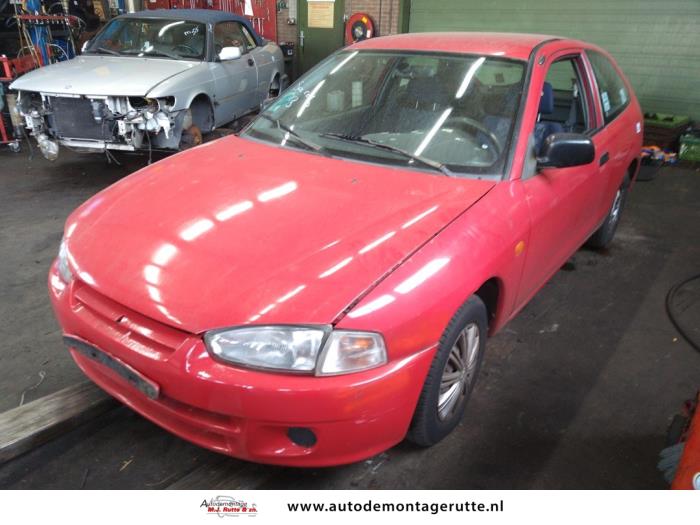 Mitsubishi Colt 1.3 GL,GLX 12V Sloopvoertuig (1996, Rood)