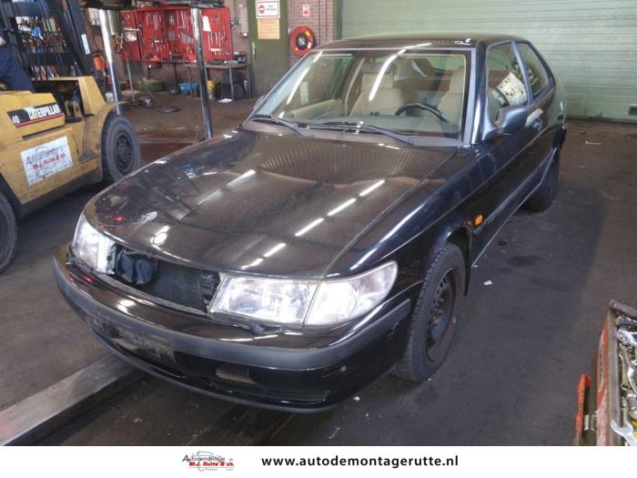 Saab 9-3 I 2.0t 16V Sloopvoertuig (2000, Zwart)