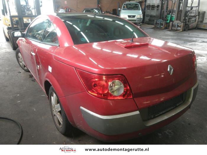 Renault Megane II CC 2.0 16V Sloopvoertuig (2004, Rood)