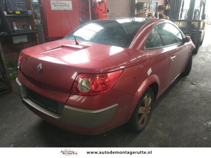 Renault Megane II CC 2.0 16V Sloopvoertuig (2004, Rood)