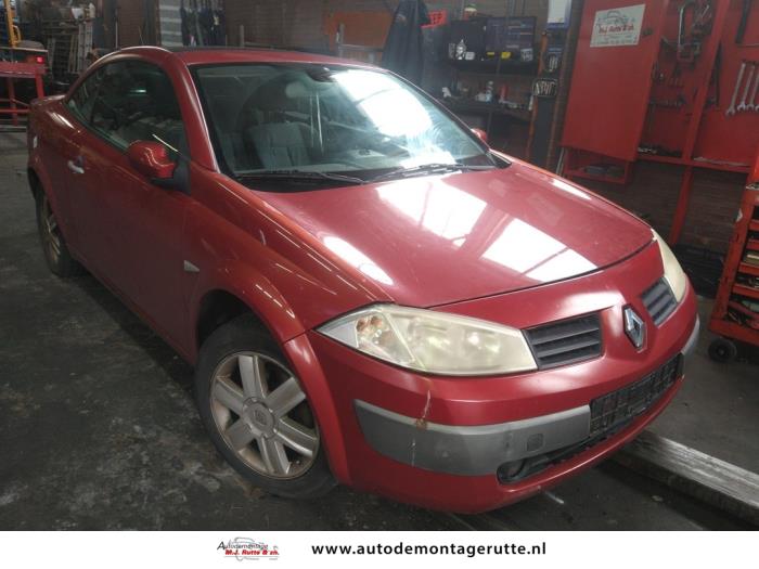 Renault Megane II CC 2.0 16V Sloopvoertuig (2004, Rood)