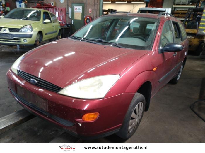 Ford Focus 1 Wagon 1.6 16V Sloopvoertuig (1999, Rood)