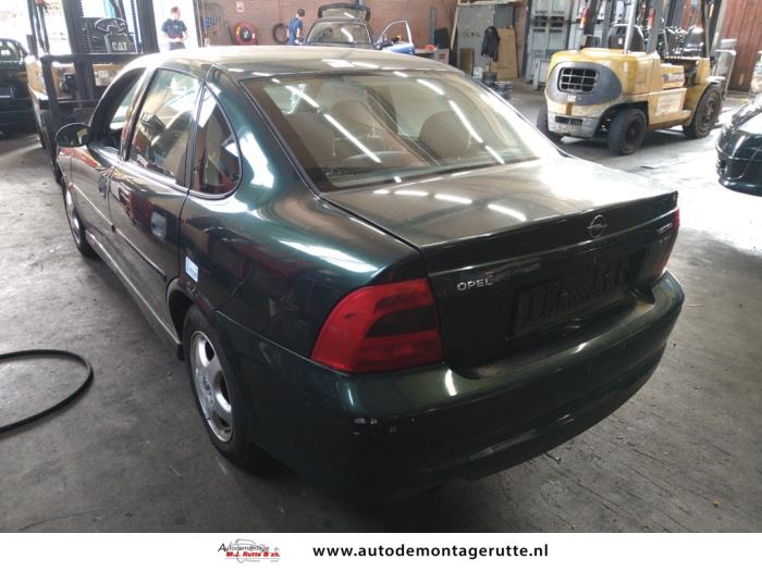 Opel Vectra B 1.6 16V Ecotec Sloopvoertuig (1999, Groen)