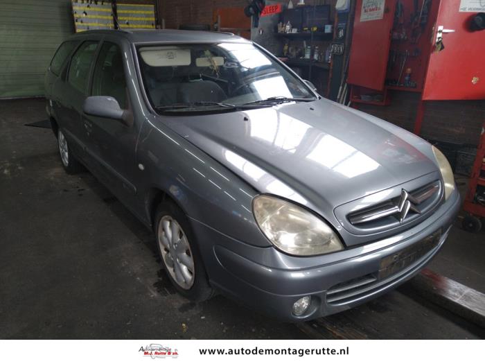 Citroen Xsara Break 1.6i 16V Sloopvoertuig (2003, Grijs)