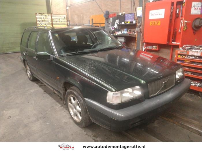 Volvo 850 Estate 2.5i 10V Sloopvoertuig (1996, Groen)