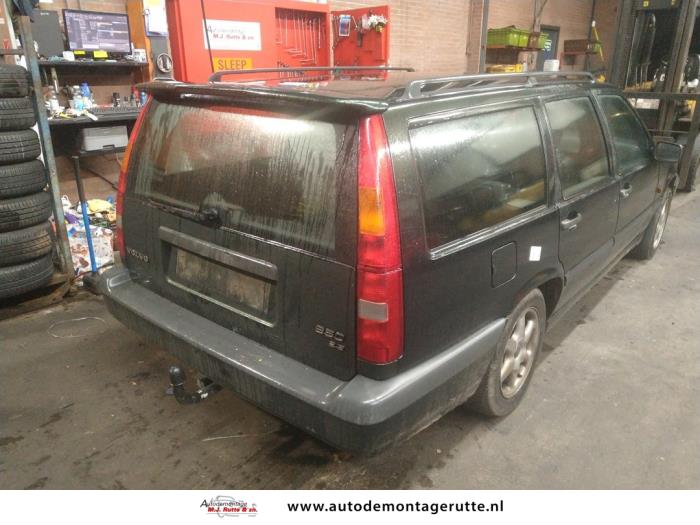 Volvo 850 Estate 2.5i 10V Sloopvoertuig (1996, Groen)