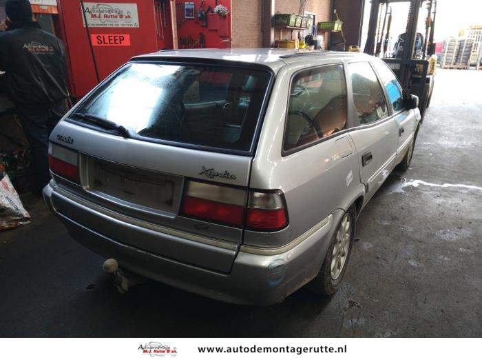 Citroen Xantia Break 2.0i 16V Sloopvoertuig (2000, Grijs)
