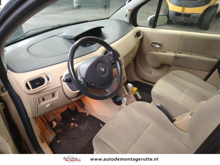 Renault Modus/Grand Modus 1.6 16V Sloopvoertuig (2005, Beige)