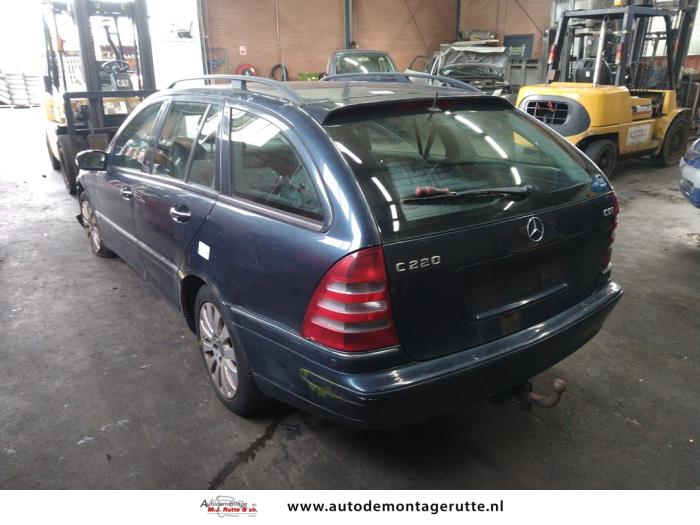 Mercedes C Combi 2.2 C-220 CDI 16V Sloopvoertuig (2003, Zwart)