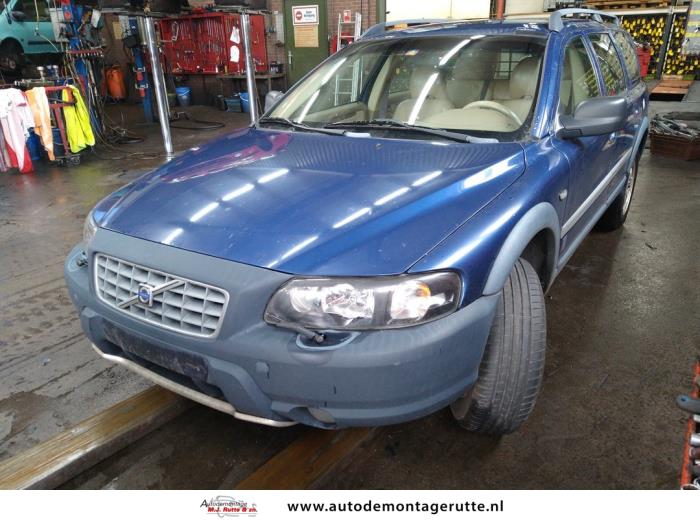 Volvo XC70 XC70 2.4 T 20V Sloopvoertuig (2002, Blauw)