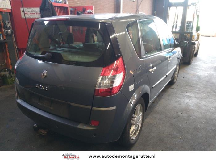 Renault Scénic II 2.0 16V Sloopvoertuig (2006, Grijs)