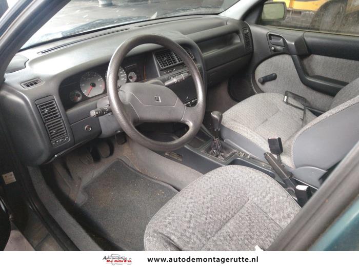 Citroen Xantia 1.8i X,SX Sloopvoertuig (1995, Groen)