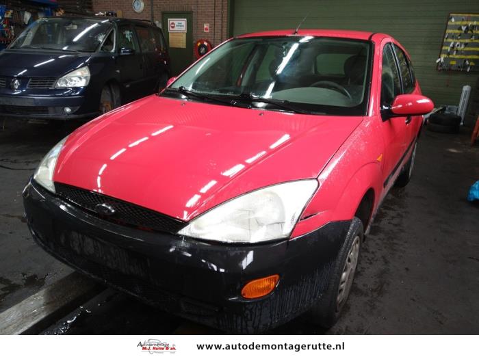 Ford Focus 1 1.6 16V Sloopvoertuig (2001, Rood)