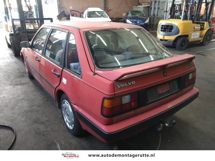 Volvo 440 1.7 DL,GL,GLE,GLT Sloopvoertuig (1991, Rood)
