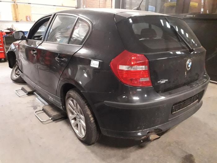 BMW 1 serie 116i 2.0 16V Sloopvoertuig (2010, Zwart)