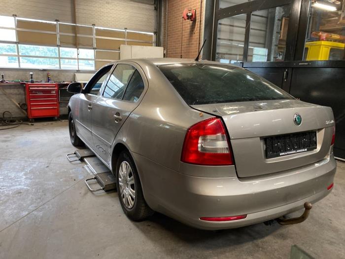 Skoda Octavia 1.2 TSI Sloopvoertuig (2012, Beige)