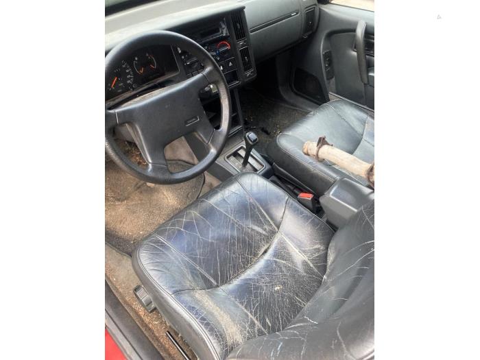 Volvo 440 1.8 i DL/GLE Sloopvoertuig (1994, Rood)