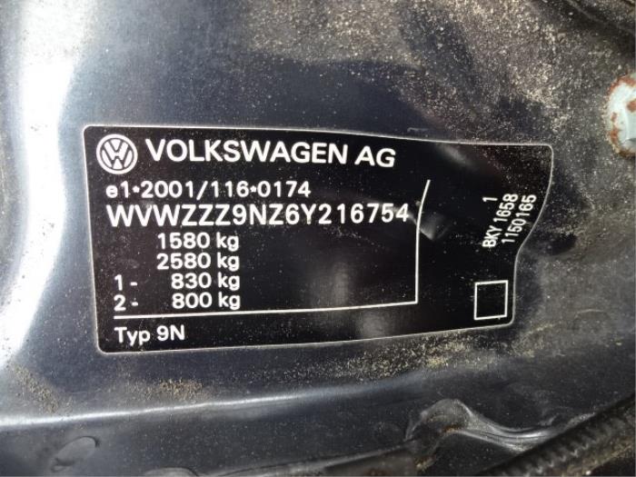 Volkswagen Polo (9N1/2/3) 1.4 16V 75 (sloop, bouwjaar 2006, kleur Blauw ...