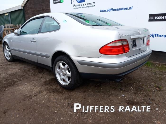 Mercedes CLK 4.3 430 V8 24V Sloopvoertuig (1998)
