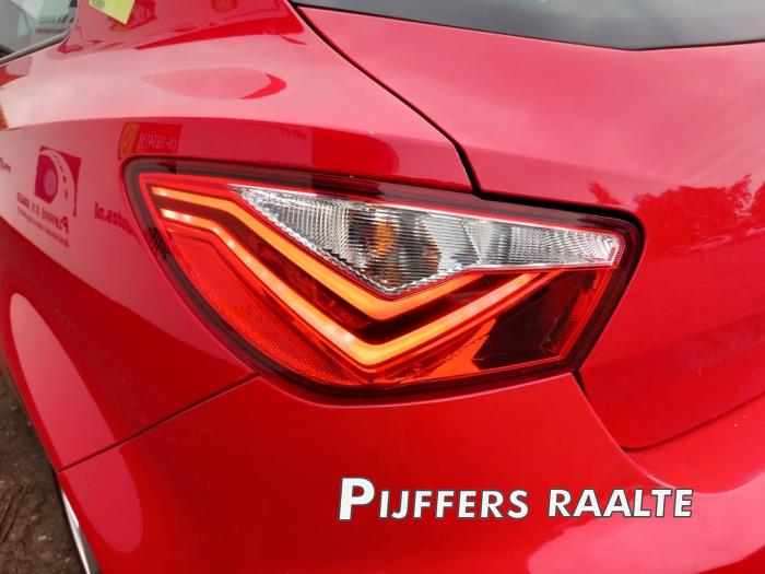 Seat Ibiza IV SC 1.2 TSI Sloopvoertuig (2013, Rood)