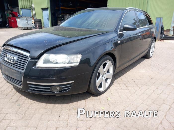 Audi A6 Avant 2.4 V6 24V Sloopvoertuig (2006, Zwart)