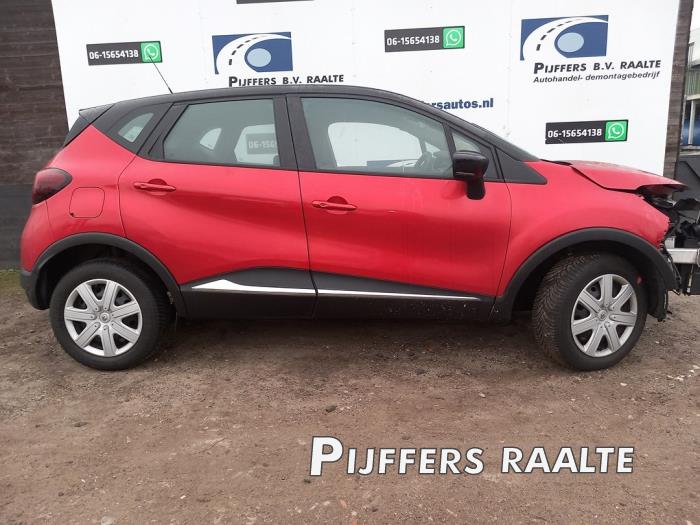 Renault Captur 1.2 TCE 16V EDC Sloopvoertuig (2017, Rood)
