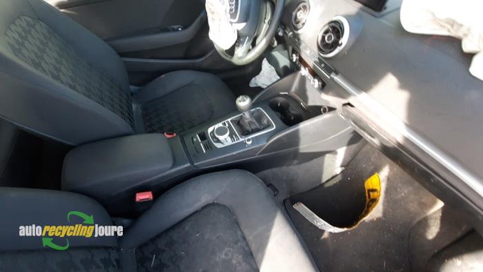 Audi A3 1.6 TDI Ultra 16V Sloopvoertuig (2014, Grijs)