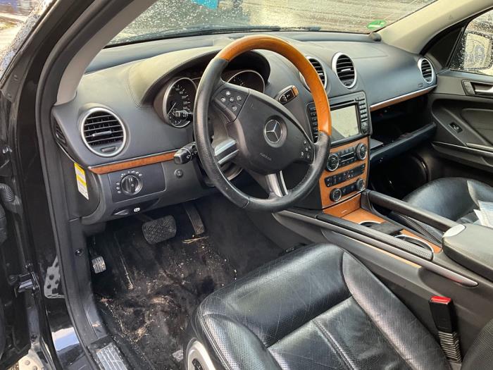Mercedes GL 5.5 GL 500 V8 32V Sloopvoertuig (2009, Zwart)