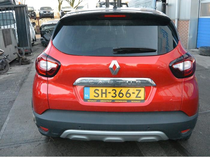 Renault Captur Sloopvoertuig (2018, Metallic, Rood)