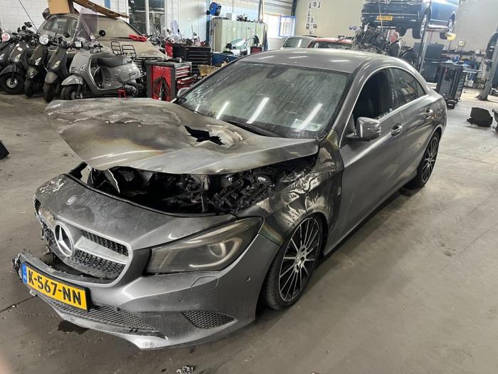 Mercedes CLA 1.6 CLA-180 16V Sloopvoertuig (2015, Metallic, Muisgrijs)