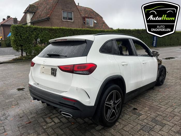 Mercedes GLA 2.0 250 Turbo 16V 4-Matic Sloopvoertuig (2020, Wit)