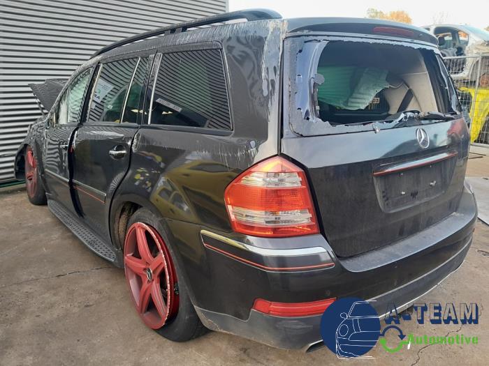 Mercedes GL 4.7 GL 450 V8 32V Sloopvoertuig (2007, Zwart)