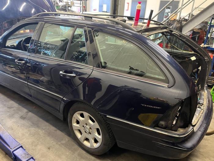 Mercedes C Combi 1.8 C-180K 16V Sloopvoertuig (2005, Blauw)