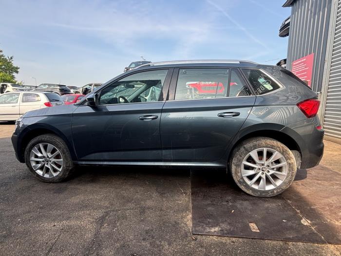 Skoda Kamiq 1.0 TSI 12V Sloopvoertuig (2020, Donker, Zilvergrijs ...