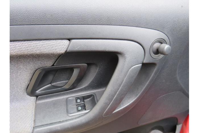 Skoda Fabia II 1.2i 12V Sloopvoertuig (2013, Rood)