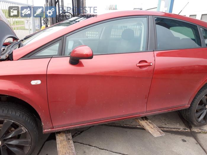 Seat Leon 1.6 Sloopvoertuig (2005, Rood)