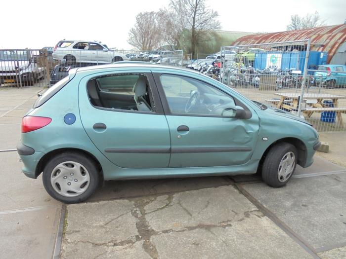 Peugeot 206 1.4 XR,XS,XT,Gentry Sloopvoertuig (2000, Groen)