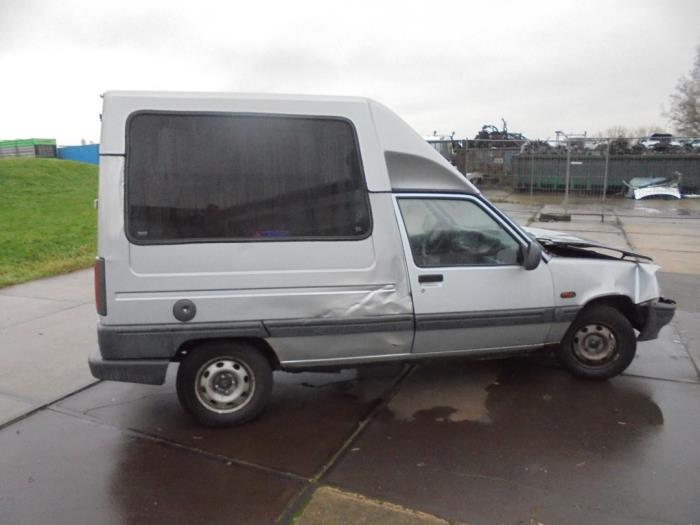 Renault Express/Rapid/Extra 1.4i Break,Tole Sloopvoertuig (1996, Grijs)