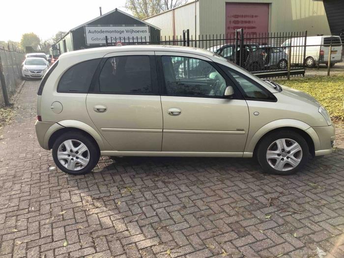 Opel Meriva 1.6 16V Sloopvoertuig (2010, Zilvergrijs, Champagne)