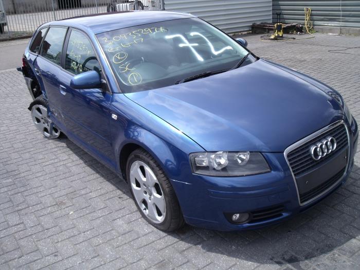 Audi A3 Sportback 2.0 FSI 16V Sloopvoertuig (2004, Blauw)