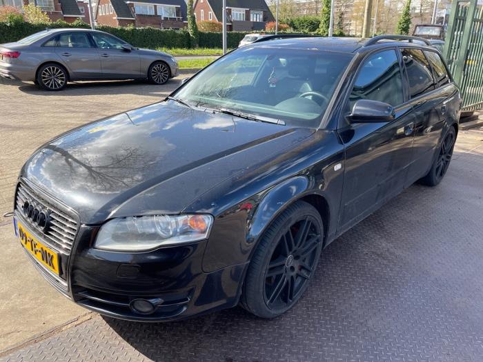 Audi A4 Avant 3.0 TDI V6 24V Quattro Sloopvoertuig (2006, Zwart)