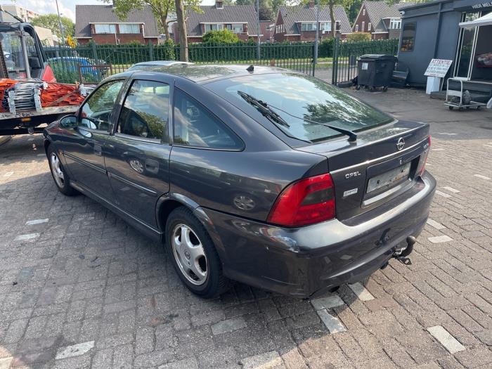 Opel Vectra B 1.6 16V Ecotec Sloopvoertuig (2000)