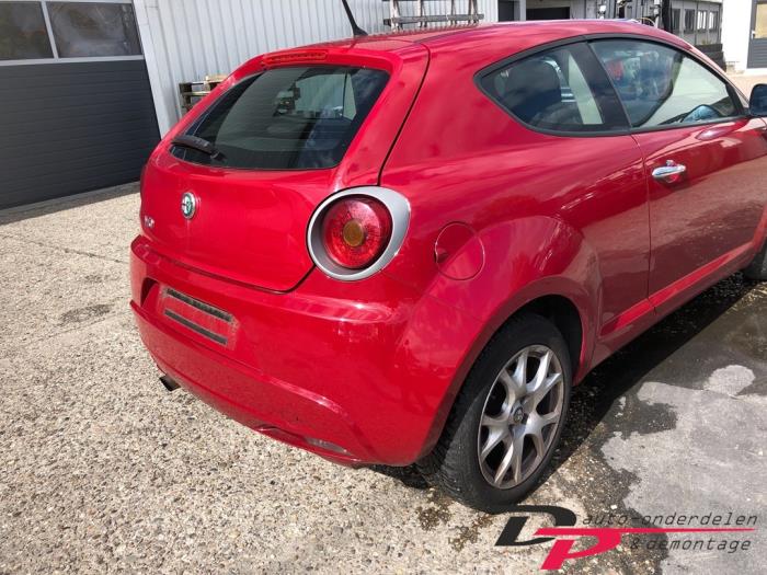 Alfa Romeo MiTo 1.4 Turbo 16V Sloopvoertuig (2009, Rood)
