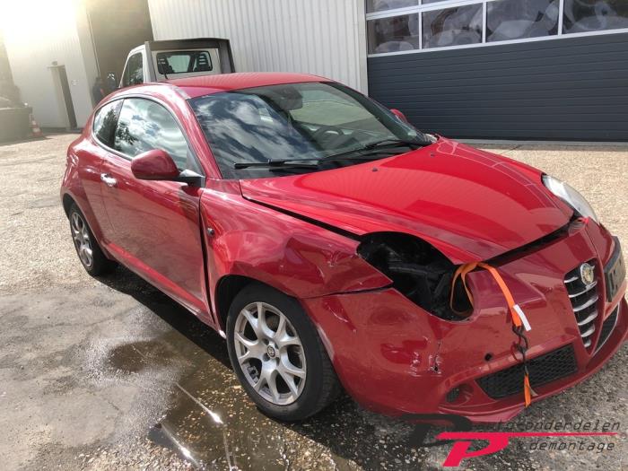 Alfa Romeo MiTo 1.4 Turbo 16V Sloopvoertuig (2009, Rood)