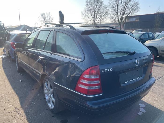 Mercedes C Combi 2.7 C-270 CDI 20V Sloopvoertuig (2001, Zwart)