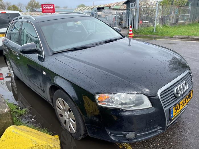 Audi A4 Avant 2.0 TDI 16V Sloopvoertuig (2006, Zwart)