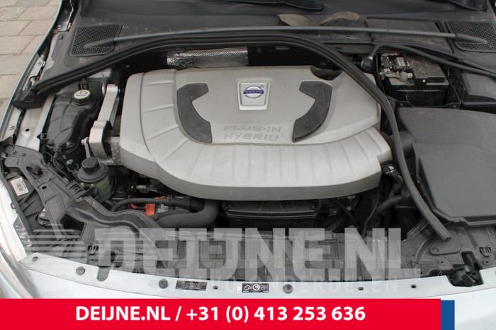 Volvo V60 I 2.4 D6 20V Plug-in Hybrid AWD Sloopvoertuig (2013, Metallic ...