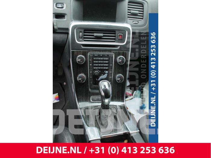 Volvo V60 I 2.4 D6 20V Plug-in Hybrid AWD Sloopvoertuig (2013, Metallic ...