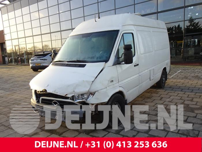 Mercedes Sprinter 2t 211 CDI 16V Sloopvoertuig (2003, Wit)