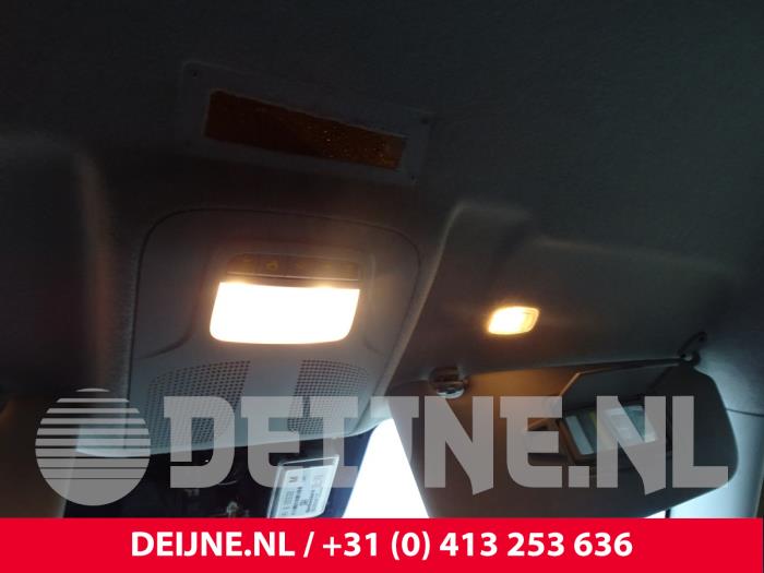 Mercedes Vito 2.2 114 CDI 16V Sloopvoertuig (2018, Geel)